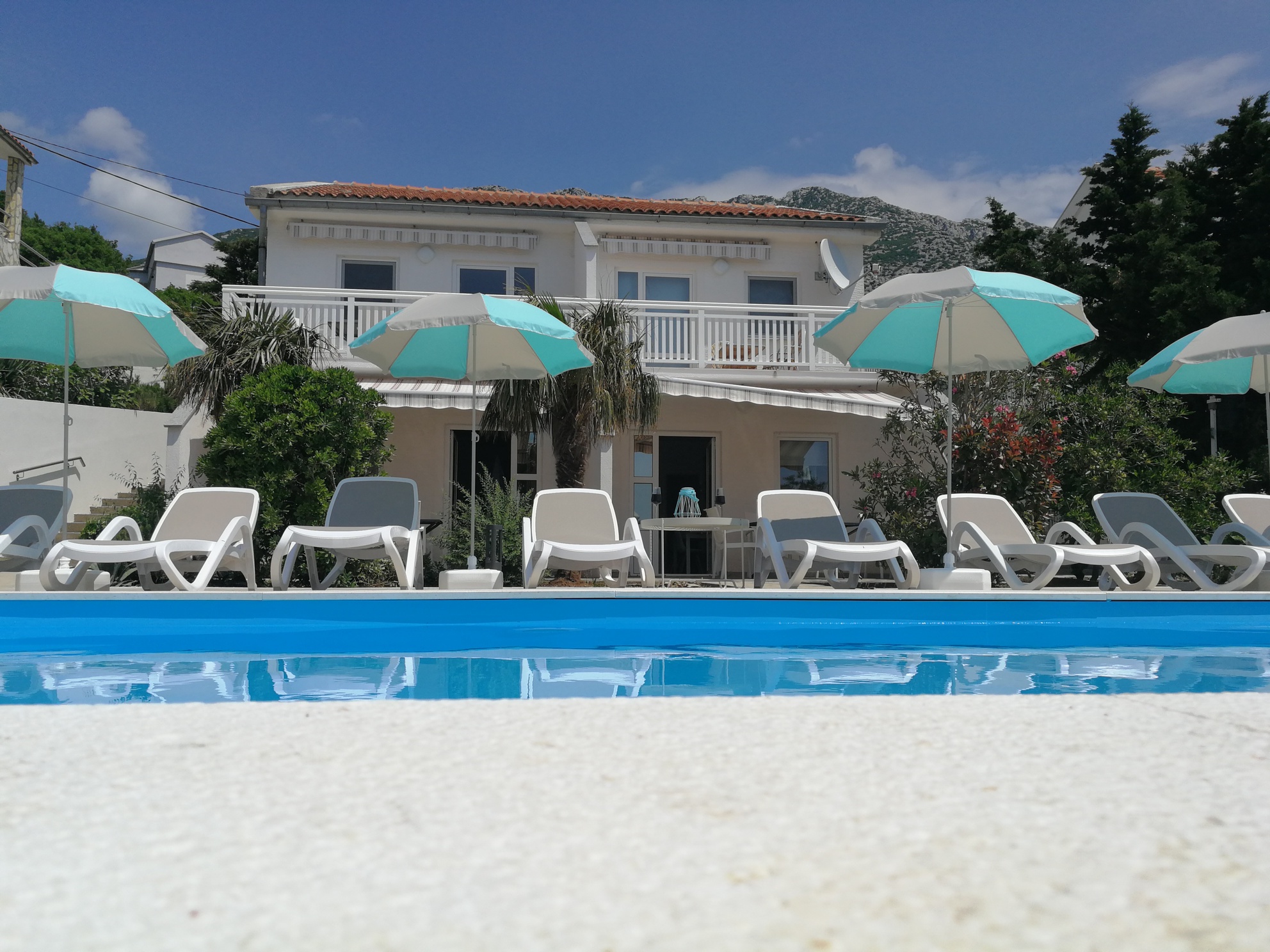 House Anita direct to the beach with heated pool | BIK-travel